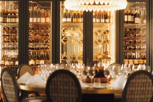 3 restaurantes, pequenos-almoços servidos, cozinha escandinava 