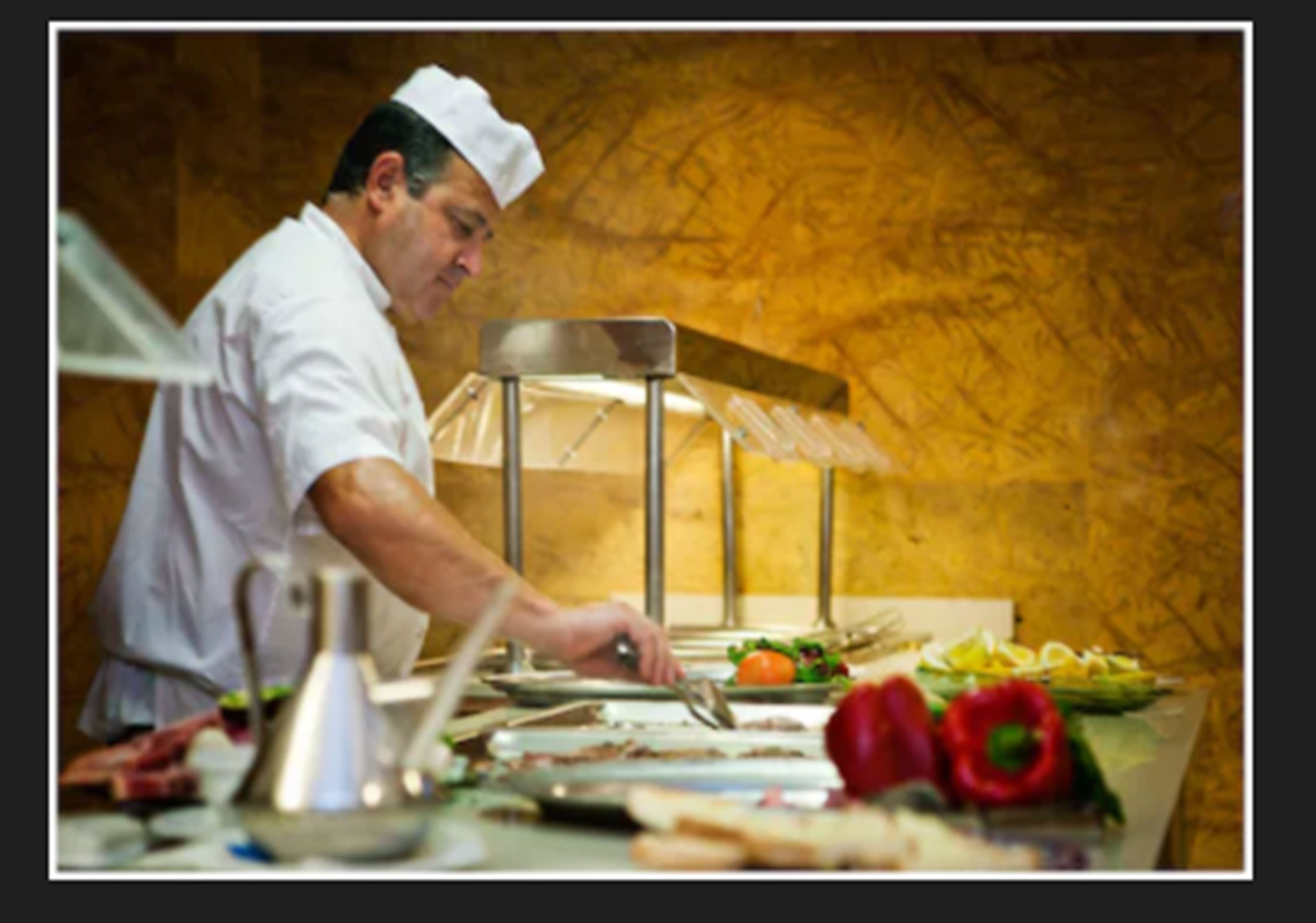 Café da manhã com buffet todos os dias (EUR 9.5 por pessoa) 