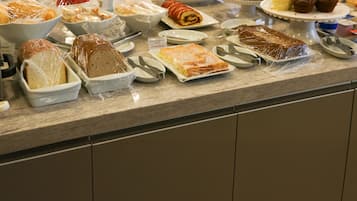 Pequeno-almoço tipo buffet diário incluído