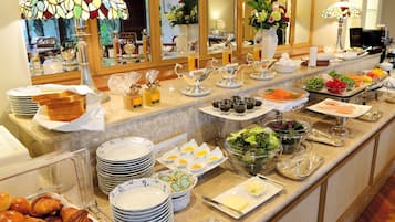 Café da manhã, almoço e jantar