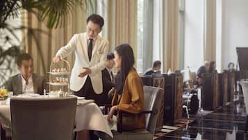 5 restaurantes: opção de café da manhã, almoço e jantar