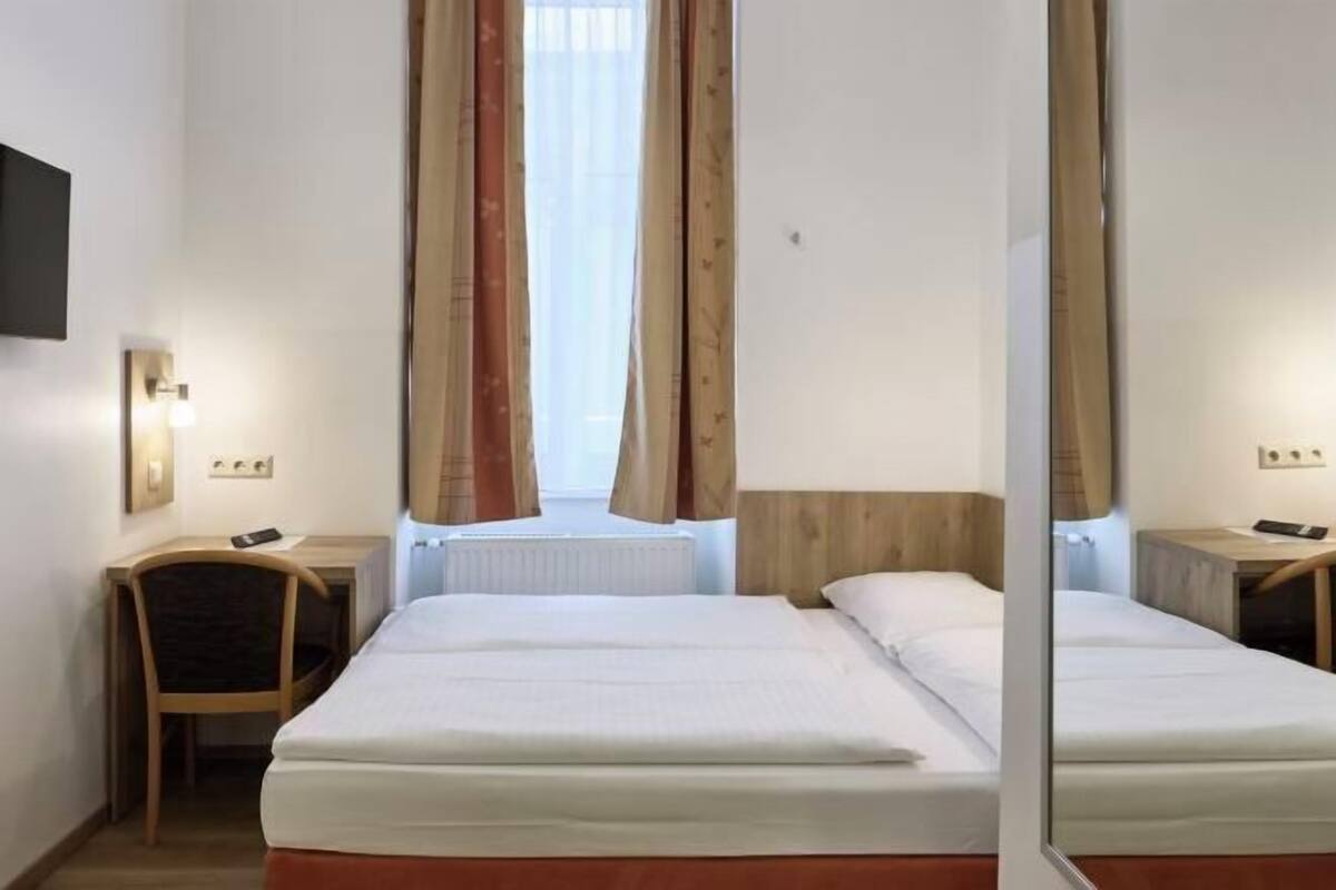 Cofres nos quartos, individualmente decorados