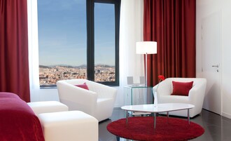 Quarto casal premium (Class) | Área de estar | TV LCD