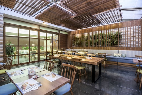 Holiday Inn Express Bogotá - Parque La 93 by IHG