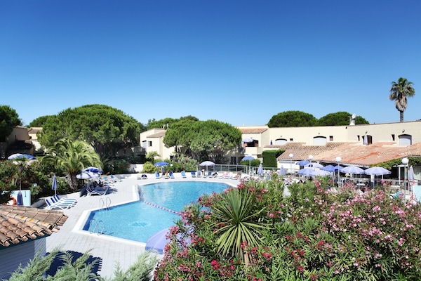 Piscina externa sazonal