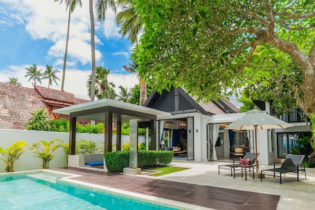 Presidential Three-Bedroom Beachfront Villa with Personal Assistant | Vista do quarto. The Sea Koh Samui Resort & Residences by Tolani