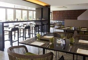 Café da manhã, almoço e jantar