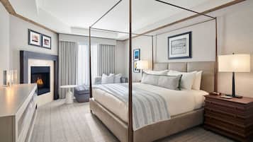 Quarto Deluxe, 1 cama king-size (Residence) | Roupa de alta qualidade, edredões de penas, camas de colchão pillowtop
