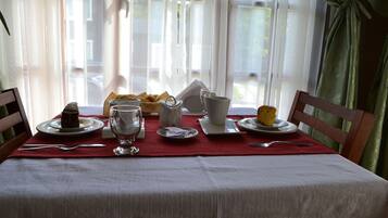 Pequeno-almoço continental diário incluído