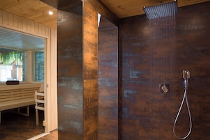 Salas para tratamentos a dois, sauna seca, sauna a vapor