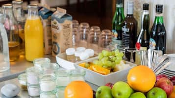 Pequeno-almoço tipo buffet diário incluído