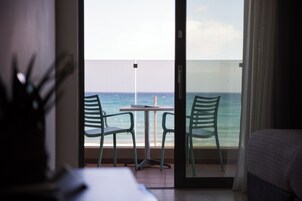 Estúdio executivo, vista para o mar | Vista do quarto