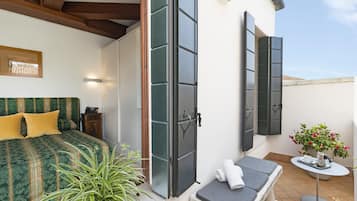 Suite, 2 quartos, 2 casas de banho, vista para o canal | Terraço/pátio interior