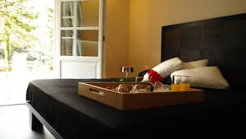 Minibar, cofre no quarto, quartos insonorizados