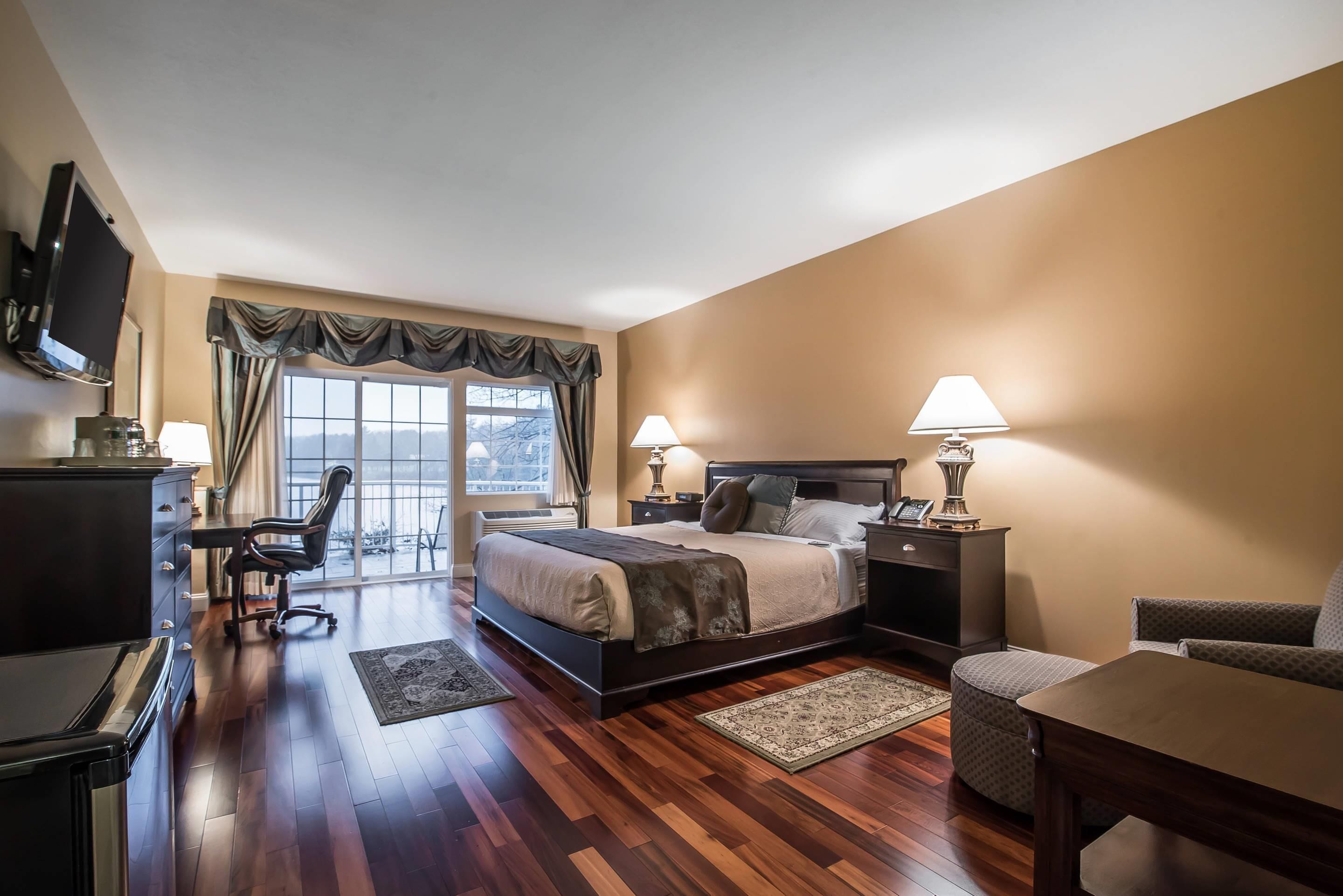 Camas de colchão Select Comfort, cofre no quarto, secretária 