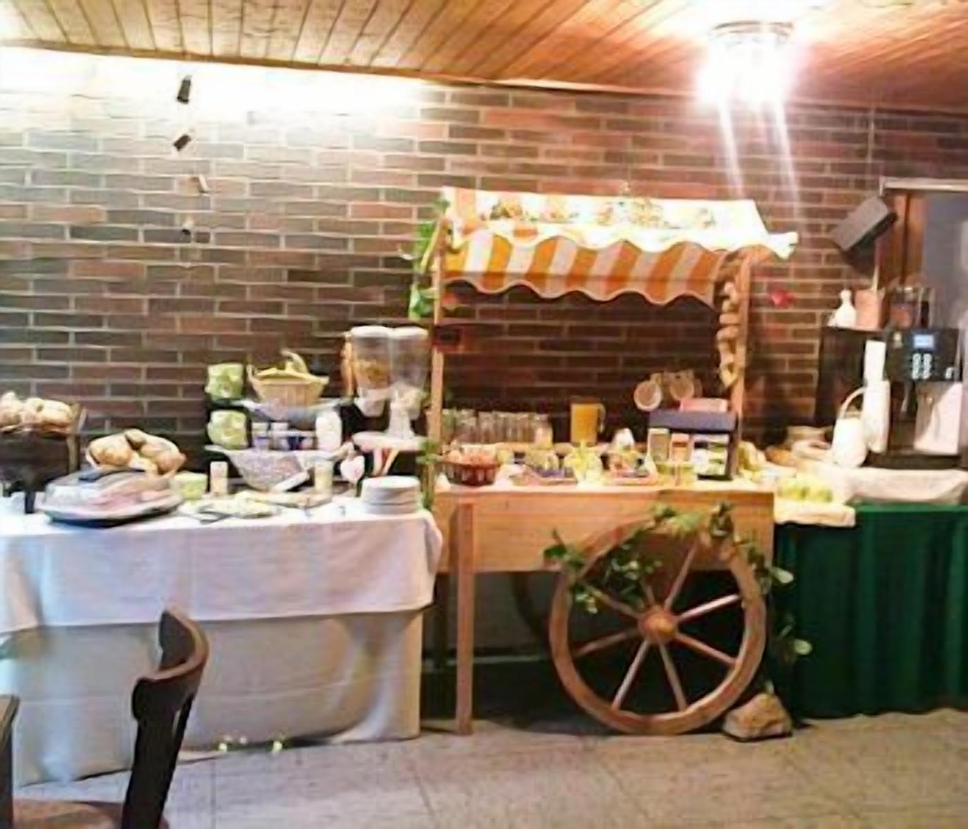 Buffet de pequeno-almoço