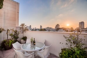 Duplex, 2 quartos, terraço | Vista para a cidade