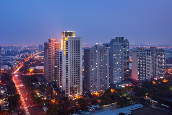 Regal Jinfeng Hotel - Shanghai