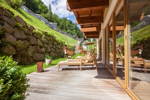 Sauna seca, sauna a vapor, banho turco/hammam, massagens