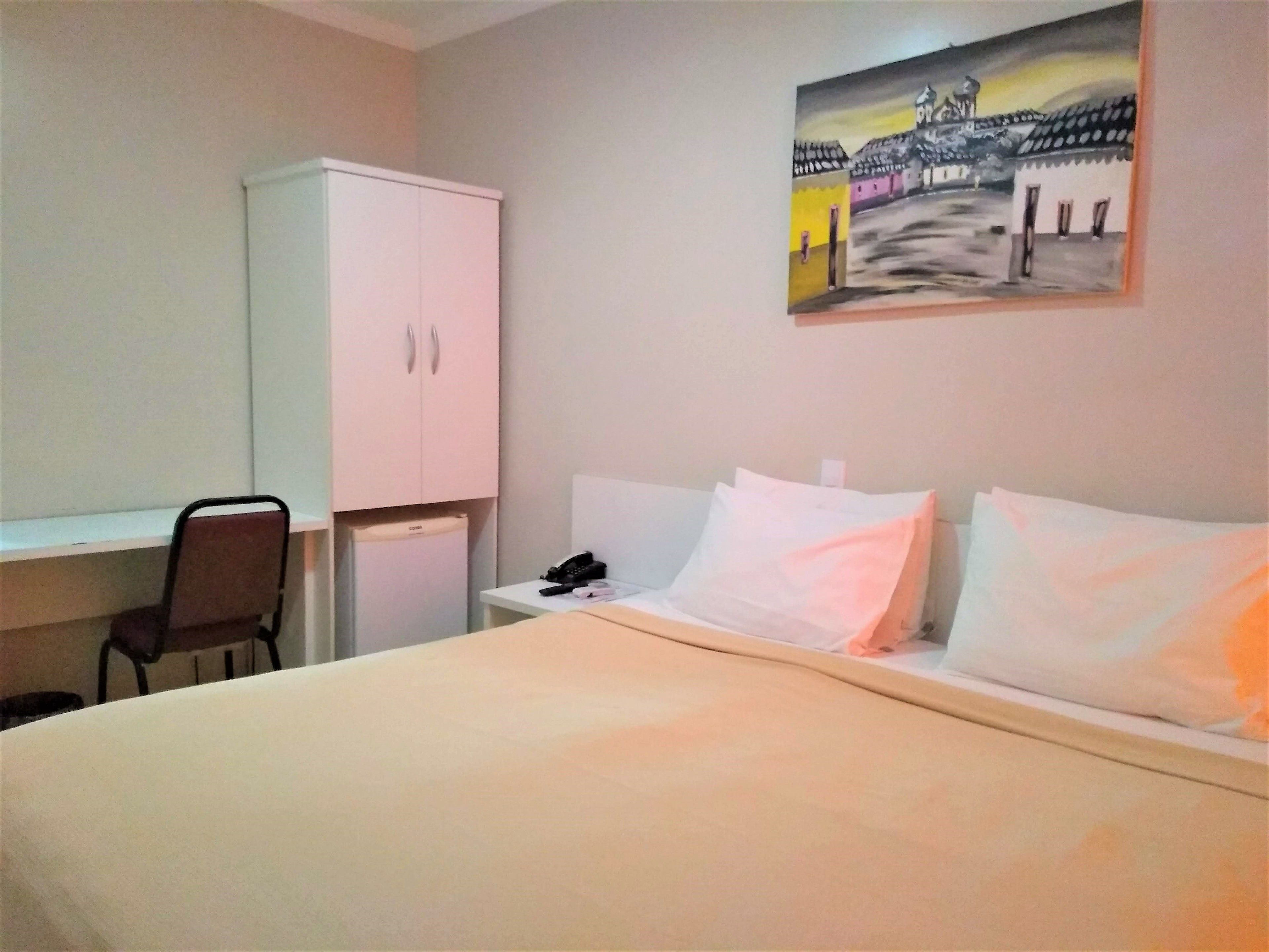 Minibar, secretária, quartos insonorizados, Wi-fi grátis 
