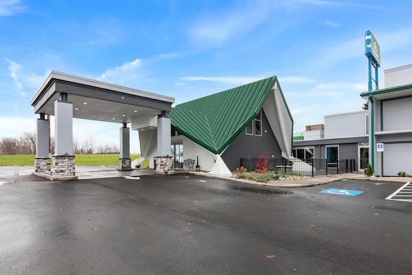 Wingate By Wyndham Geneva At Spire Academy - Geneva-on-the-Lake, OH