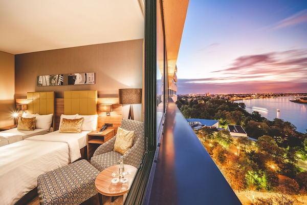 Quarto Deluxe, 1 cama king-size, não fumadores, vista para o rio | Vista para a água