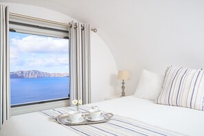 Suite Júnior (Caldera View) | Roupa de alta qualidade, cofre no quarto, com decoração personalizada 