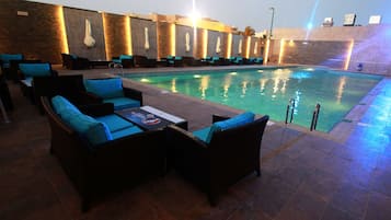 Bar junto à piscina