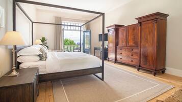 Quarto Duplo Deluxe | 1 quarto, roupa de alta qualidade, minibar, cofre no quarto