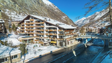 Fachada da propriedade