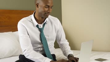 Escrivaninha, espaço de trabalho para notebook