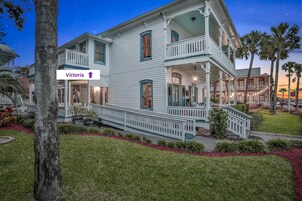 Quarto, 1 cama king-size | Terraço/pátio interior