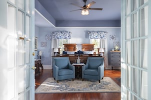 Quarto, 1 cama king-size | Terraço/pátio interior