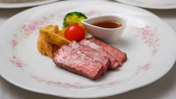 Alimentação e bebidas