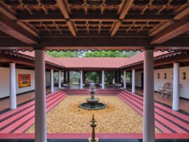 Tratamentos corporais, massagens de pedras quentes 