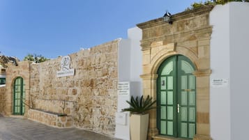 Fachada da propriedade