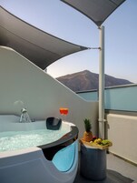 Suite Superior, banheira de hidromassagem grande | Terraço/pátio interior