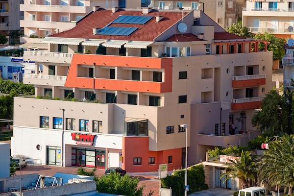Apartments Agava - Makarska