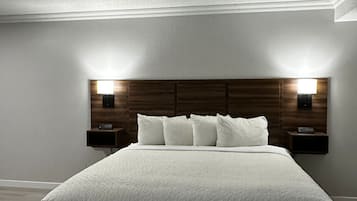 Quarto Premium, 1 cama king-size, kitchenette | Quartos insonorizados, ferro/tábua de engomar