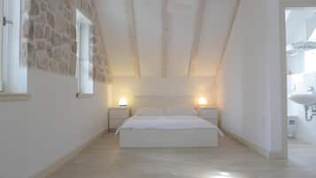 Roupas de cama premium, escrivaninha