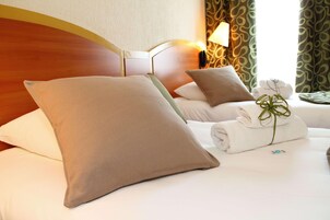 Quartos insonorizados, internet de alta velocidade, despertadores