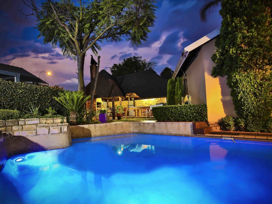 3 piscinas exteriores