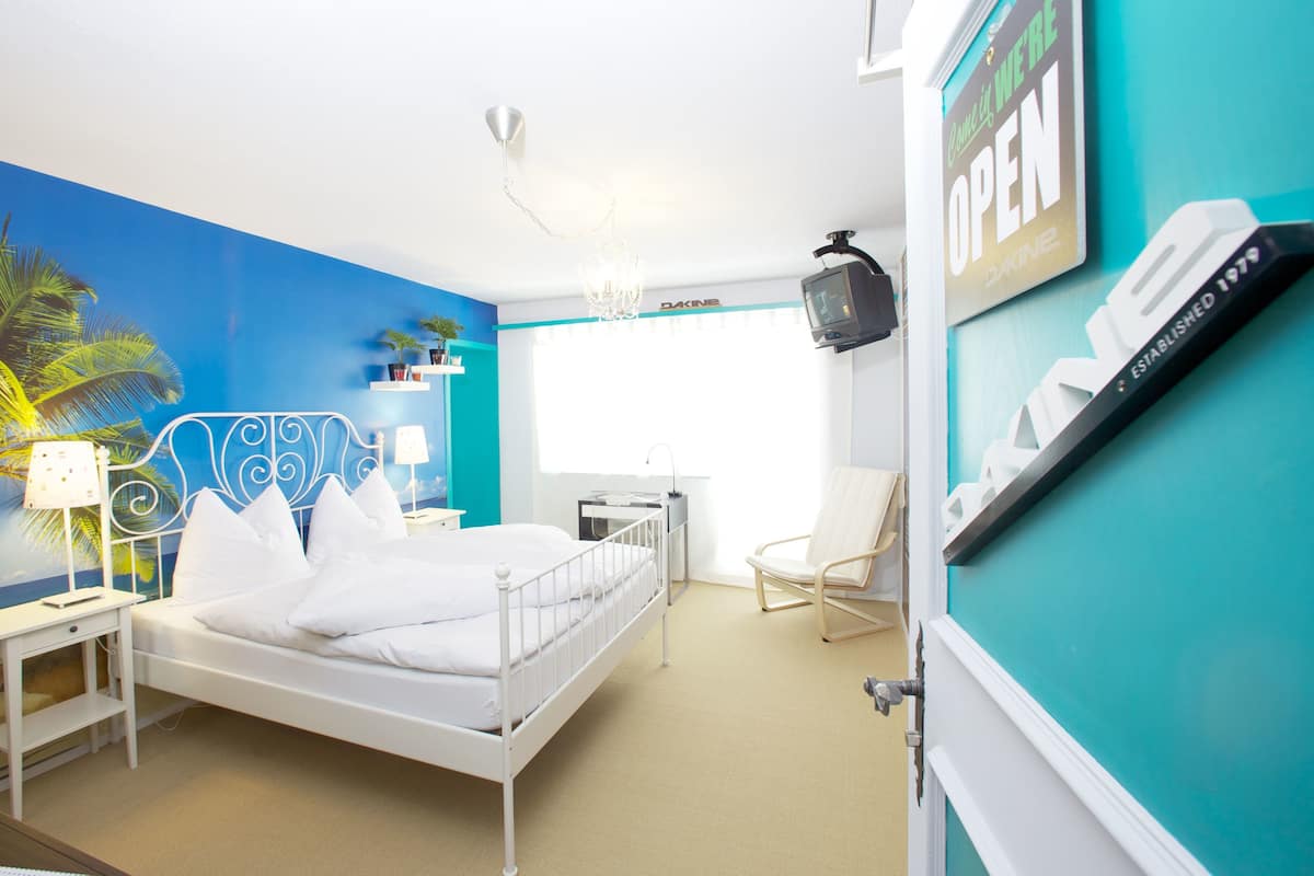 Quarto panorâmico | Roupas de cama premium, ferros/tábuas de passar roupa, Wi-Fi de cortesia