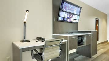 Ferro/tábua de engomar, Wi-fi grátis, roupa de cama fornecida