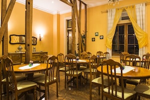 Pequeno-almoço tipo buffet diário incluído