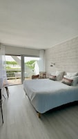 Quarto Duplo ou Twin Superior, terraço, vista para o jardim | Roupa de alta qualidade, minibar, cofre no quarto, secretária