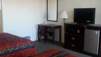 Quarto Standard, 2 camas queen-size | Com mobília individualizada, secretária, cortinas/cortinados opacos