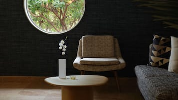 Aromaterapia, massagens com pedras quentes