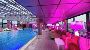 Piscina interior
