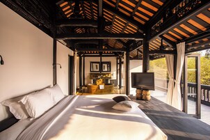 Vila, 2 quartos, piscina particular | Roupas de cama premium, frigobar, cofres nos quartos